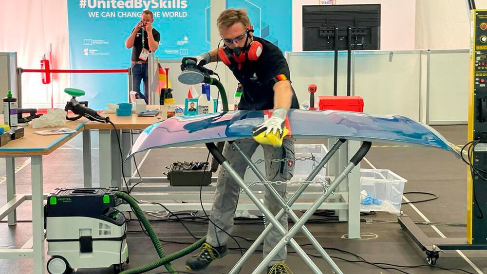 Deutscher Lackierer auf dem Treppchen