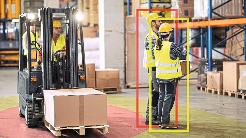 Efficient and safe intralogistics thanks to intelligent telematics systems