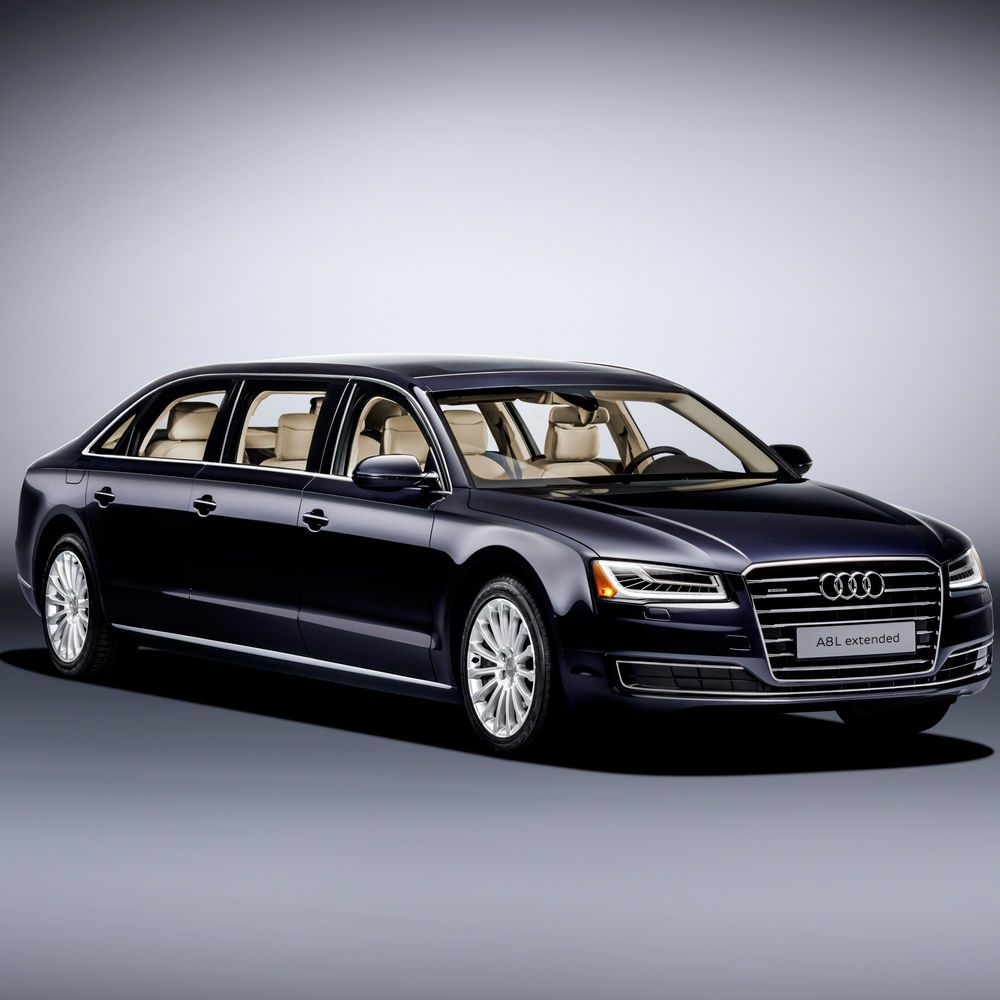 Der Audi A8 fährt jetzt auch im XXL-Format vor