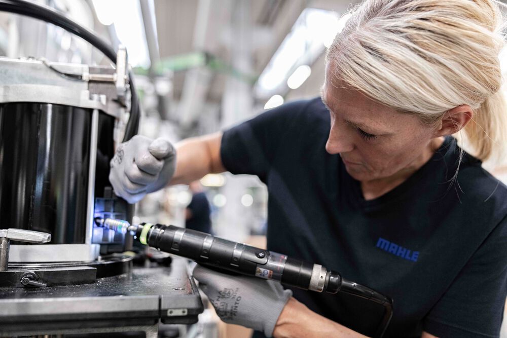 Mahle-Bilanz 2022: Fokus auf E-Antriebe und Ladetechnik
