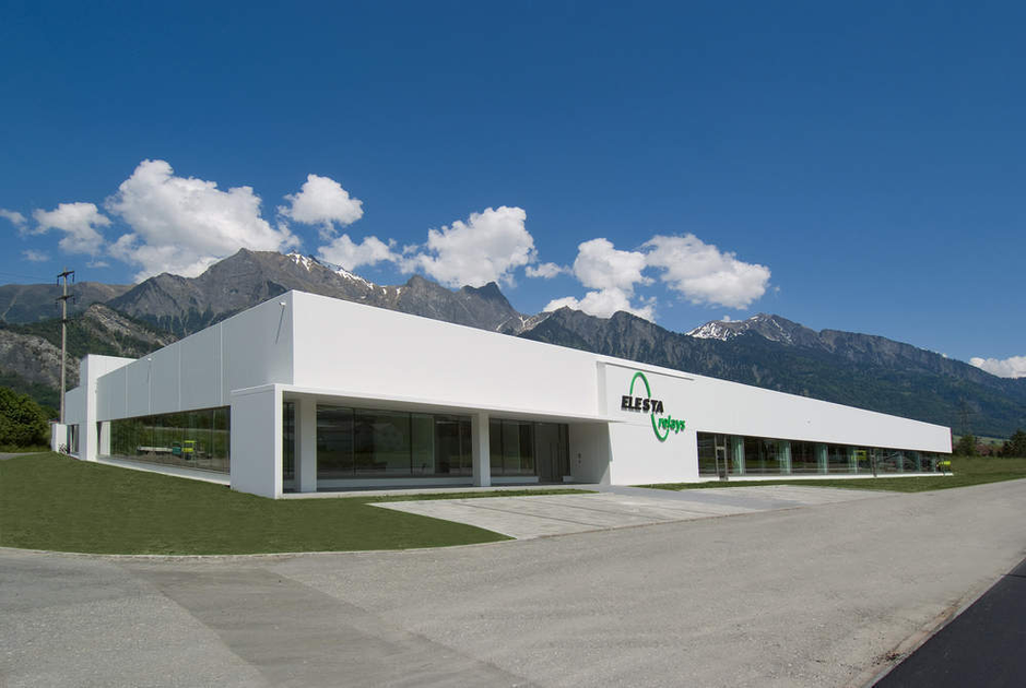 Elesta relays eröffnet Werksneubau in Bad Ragaz