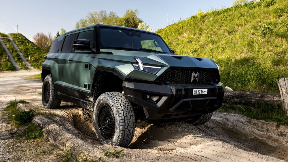 M-Hero 1 – von allem zu viel