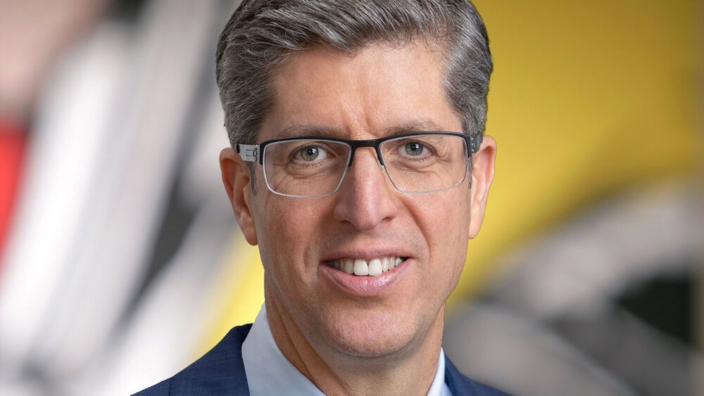 Mercedes-Benz, Dassault Systèmes und Texas Instruments: Die Personalien ...