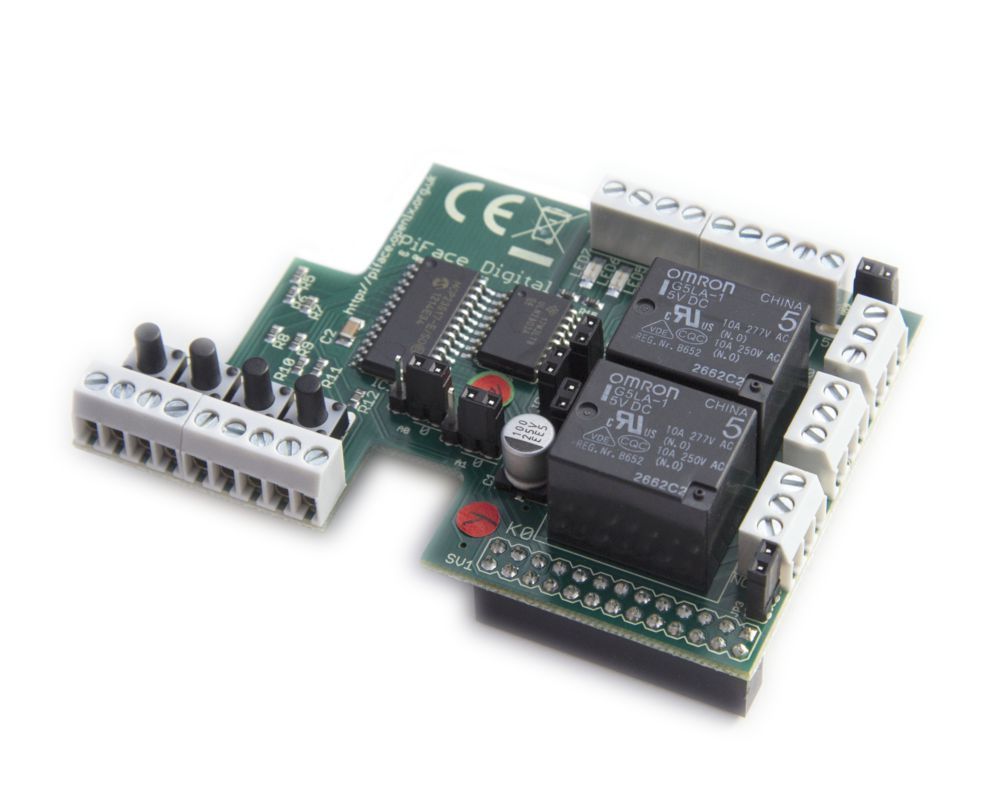 PiFace Digital erweitert Raspberry Pi um digitale Schnittstellen