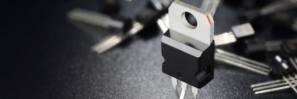 Power transistors: present and future developments