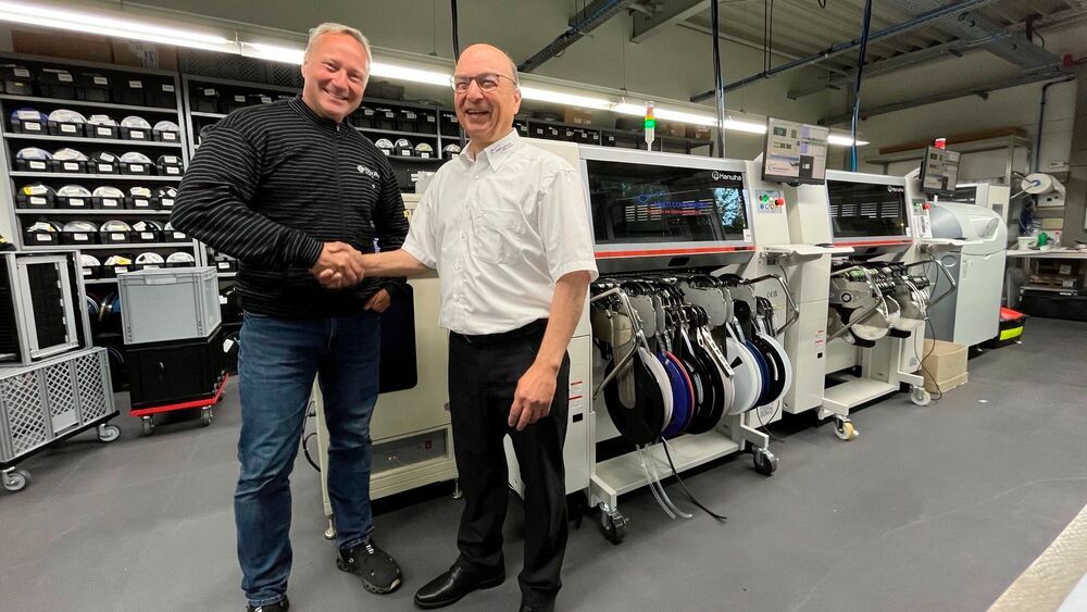 Holtkamp investiert in Bestückungslinie mit integrierter Software-Plattform