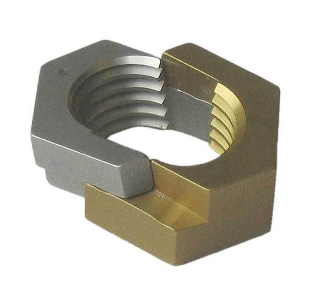 Geteilte Schraubenmutter spart Kosten durch leichtere Montage || Bild 2 / 6