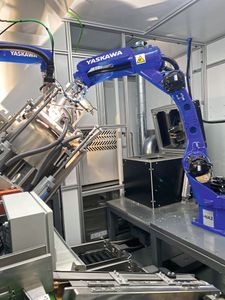 Handling and welding robots work together in socket welding || Picture ...