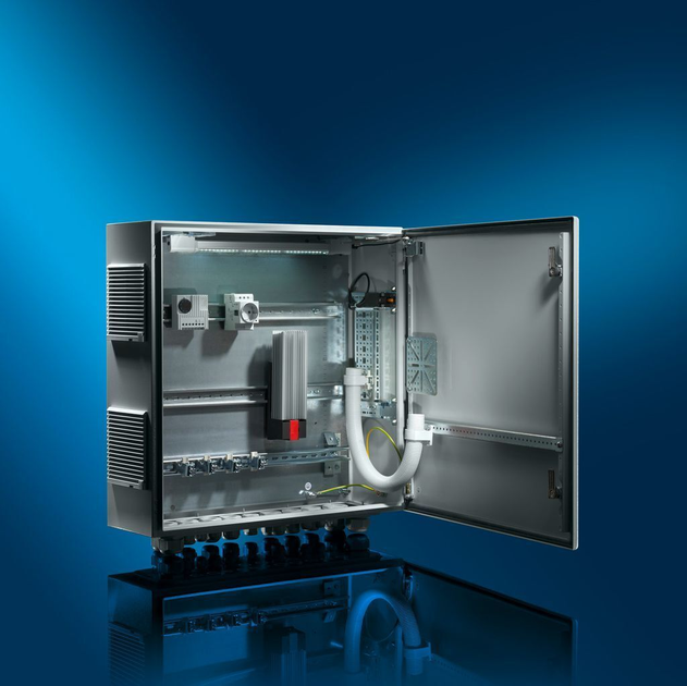 Kompaktschaltschrank AE von Rittal mit neuen Innenausbauschienen