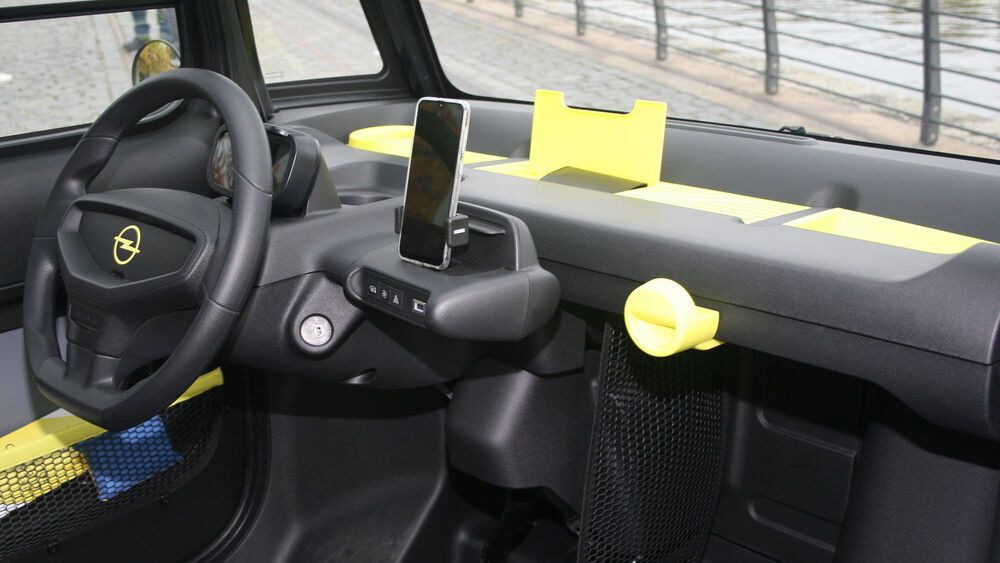 Opel Rocks-e: Ein Roller macht auf Auto || Bild 11 / 17