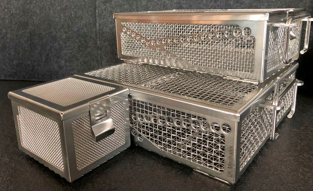 Workpiece carriers for automated cleaning processes