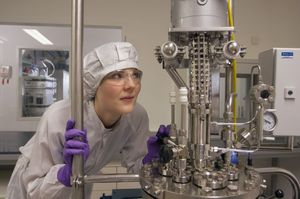 Chemcon feiert 20-jähriges Bestehen und investiert in Freiburg || Bild ...