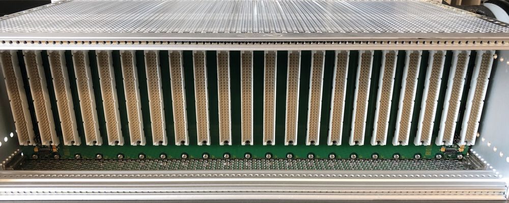 19-Zoll-Systeme kurz erklärt: Wie werden Boards verbunden?