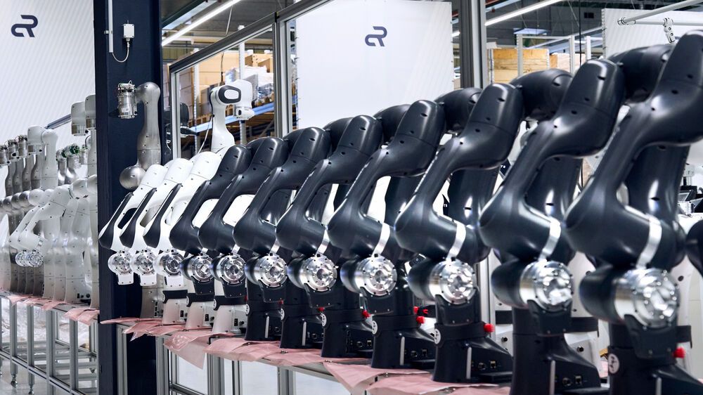 Franka Robotics fertigt wieder Roboter