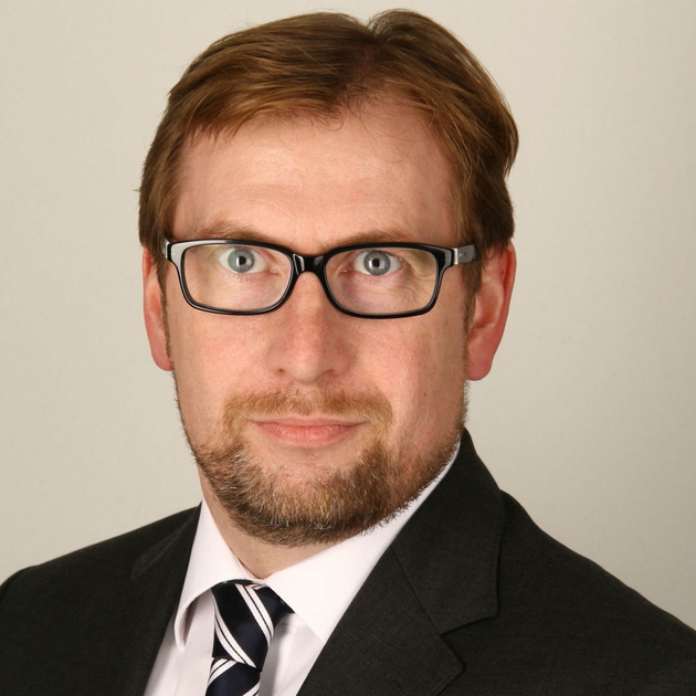 Holger Fischer verantwortet die Entwicklung des Vertriebs in der Dach ...