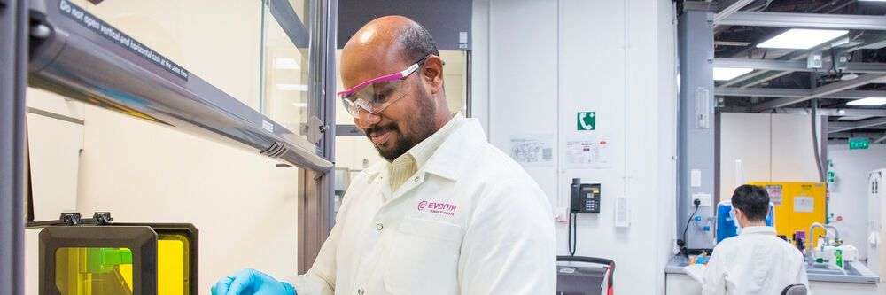 Evonik steigt bei SLA-Marktführer in China ein