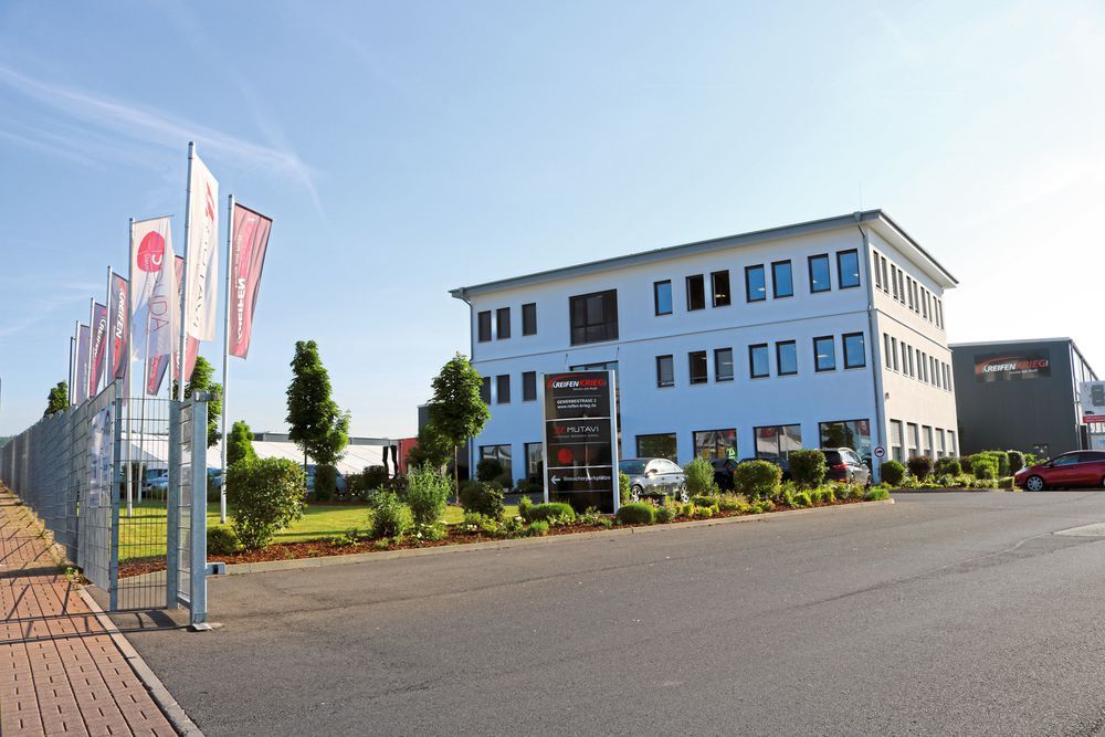 Reifengroßhandel: Kurskorrekturen