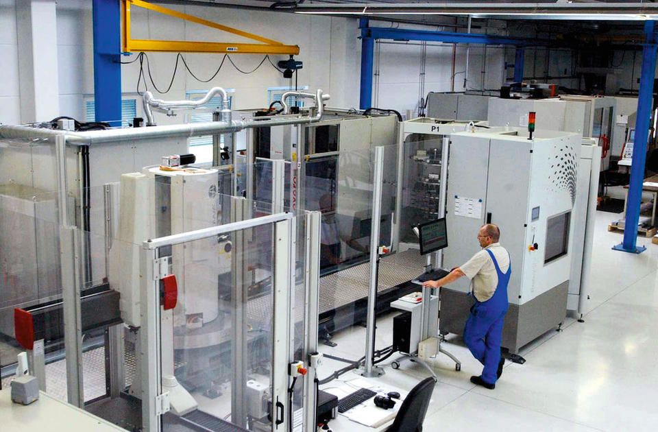 Automated manufacturing cell a quantum leap towards Industry 4.0