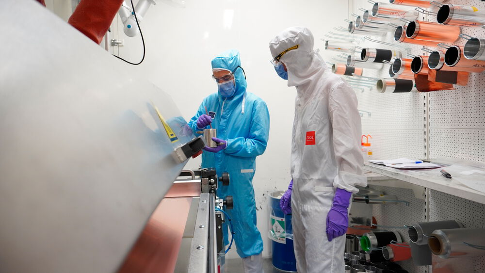 Stellantis develops its own battery cells