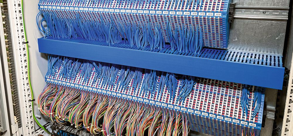 Für mehr Platz, Sicherheit und Übersichtlichkeit im Schaltschrank