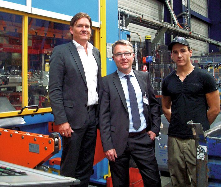 Automatisierte Presse exakt nach Kundenwunsch entwickelt und gebaut ...