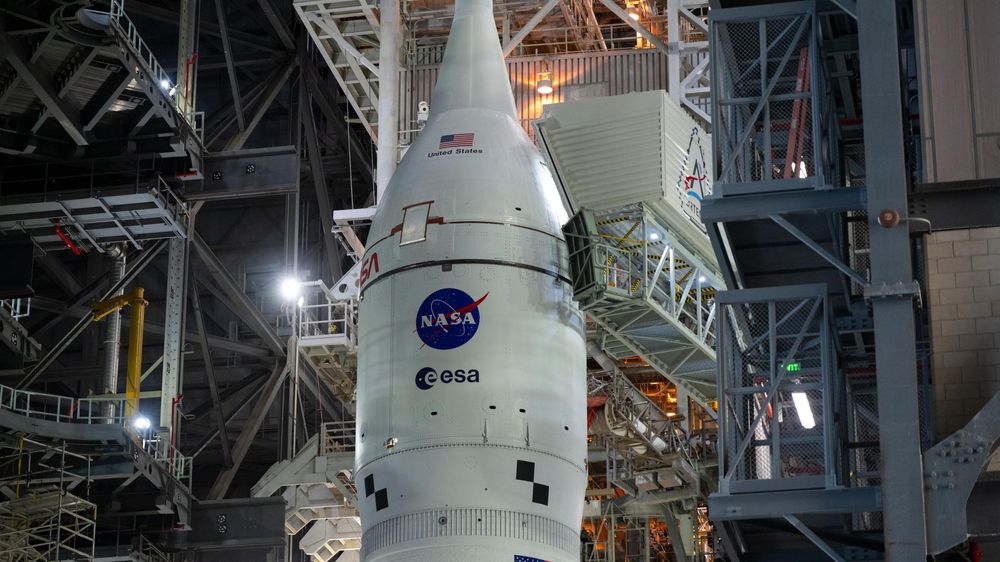 NASA Artemis 2: Return to Hangar Due to Helium Issue