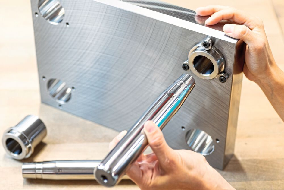 Quick & easy to replace: the guide pillar with conical shank