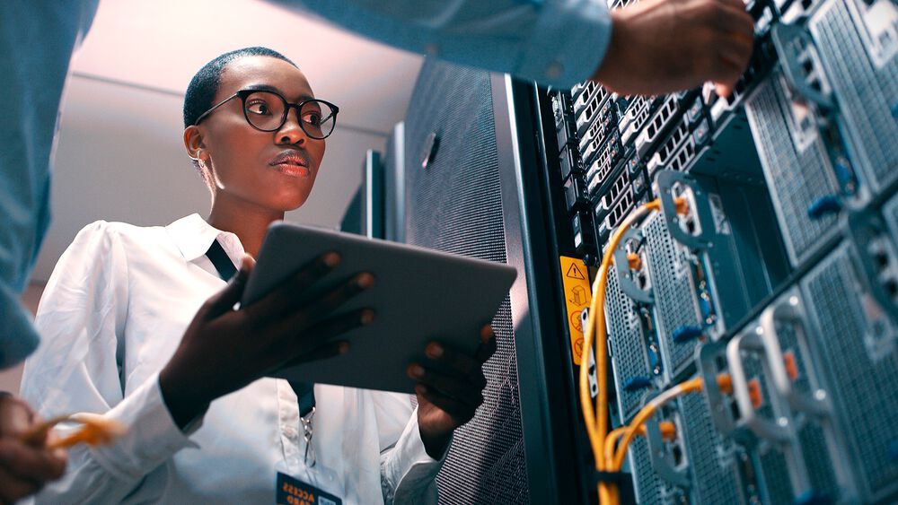 Mit ALT, HALT, HASS an die Grenze gebracht - Zuverlässigkeitsprüfungen ...