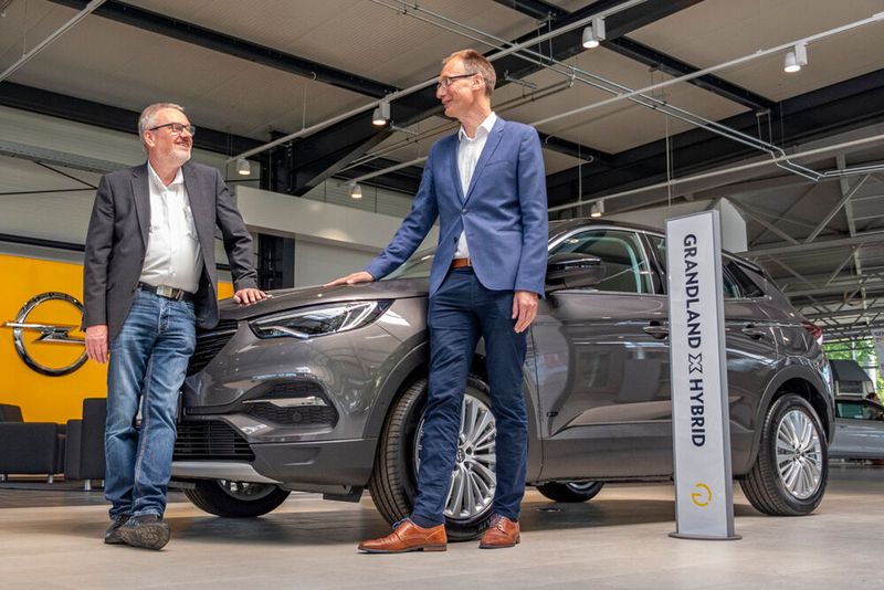 Doppelte Neueröffnung: Bleker-Gruppe startet mit Opel || Bild 3 / 6
