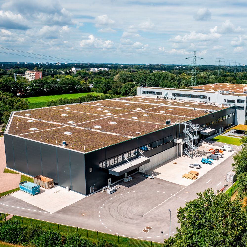 Quest One: Start der industriellen Serienproduktion von Elektrolyse-Stacks