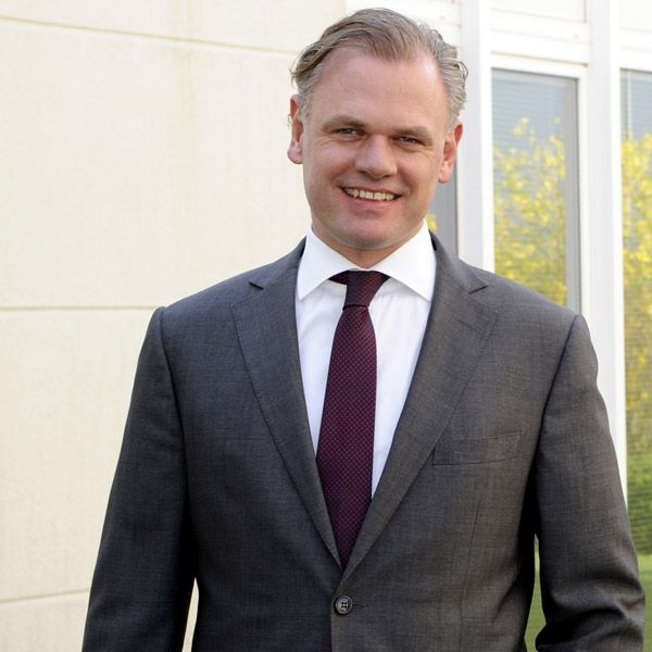 Tobias Schmidt steigt auf bei DSV Air & Sea