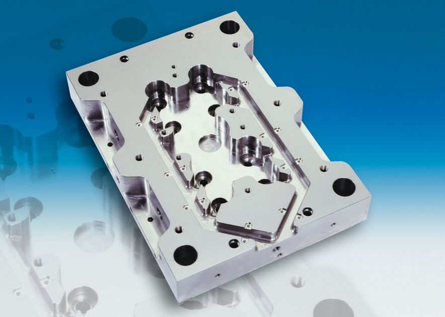 Neuer Werkzeugstahl Toolox 33