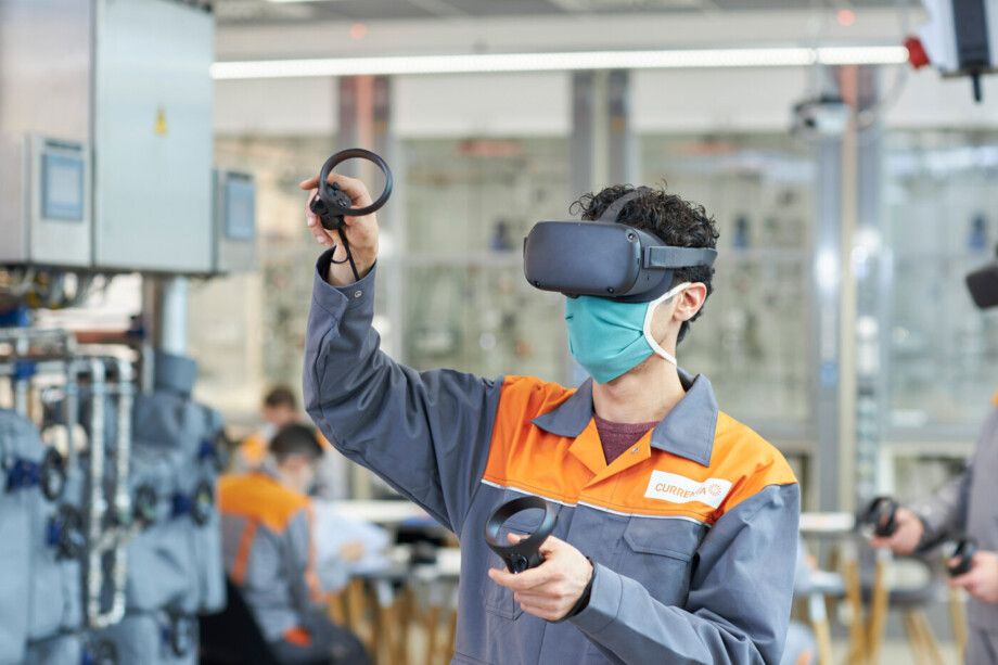 Ausbildung mit VR: Wie das Chemiewerk in die eigenen vier Wände kommt