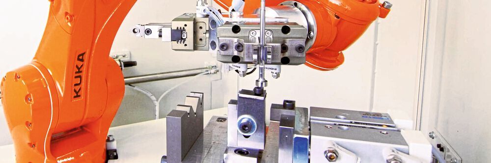 Roboter finden ihre optimale Bewegungsbahn von selbst