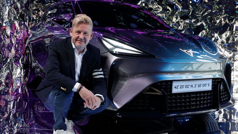 Aus der Studie Urban Rebel wird das Serienfahrzeug Raval || Bild 6 / 11