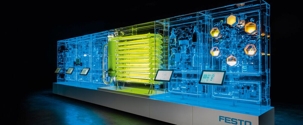 Automatisierter Bioreaktor: Damit es den Algen gut geht