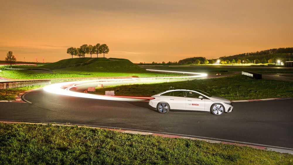 Fahrdynamik aus einer Hand