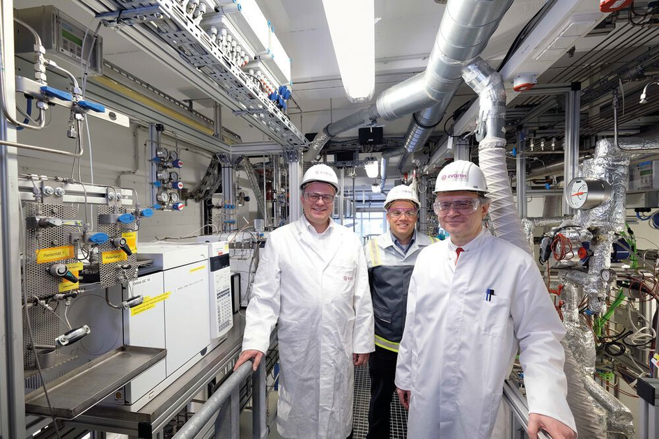 Revolutionizing Large-Scale Reactions in the Chemical Industry