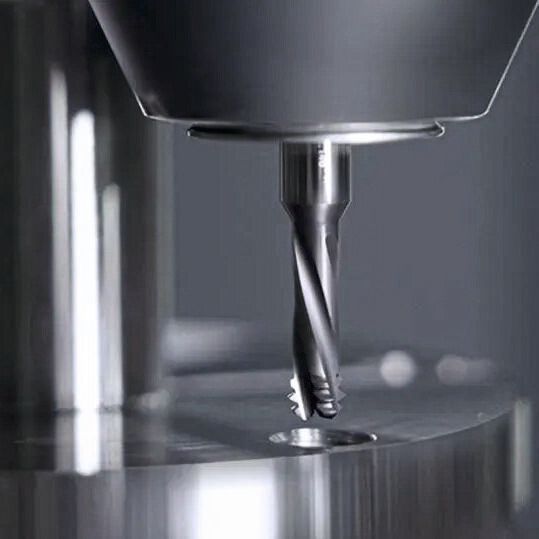 Fraises 3 en 1 pour de nouvelles tailles de filetage