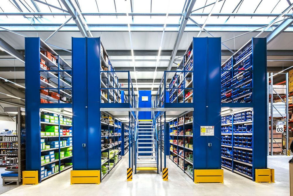 Meta-Regalbau schafft Lagerplatz für Kloska Group