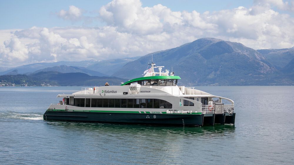 Elektro-Passagierfähre ist „Schiff des Jahres“