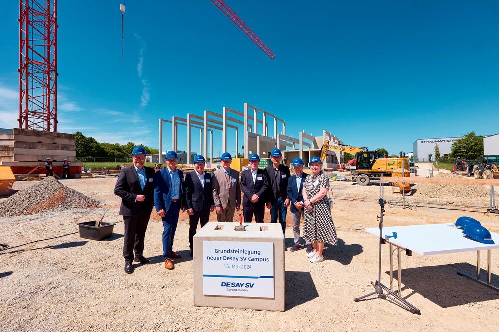 Desay SV Europe legt Grundstein für Antennenmesskammer || Bild 1 / 3