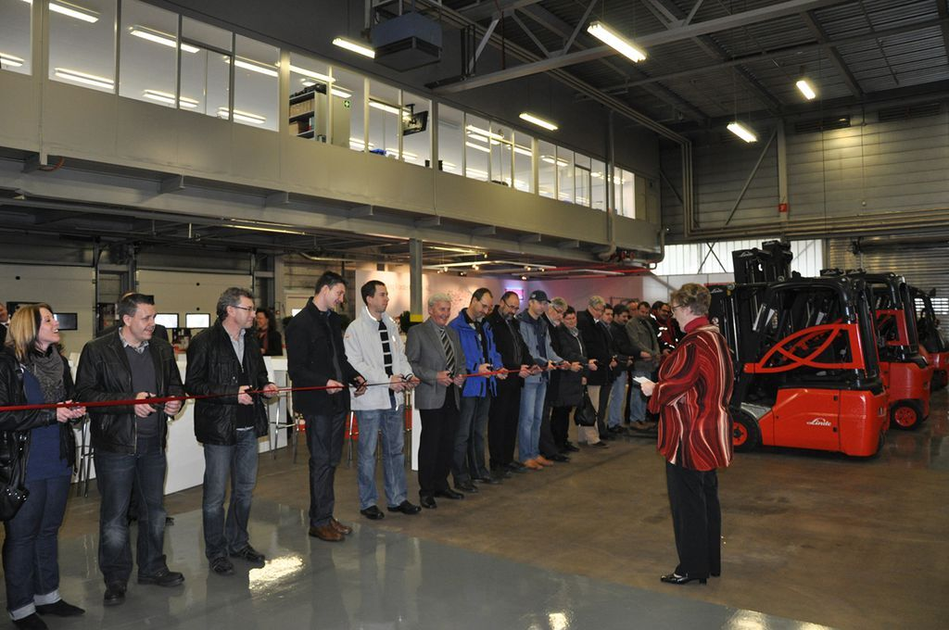>> Linde Lansing eröffnet neues Occasionscenter