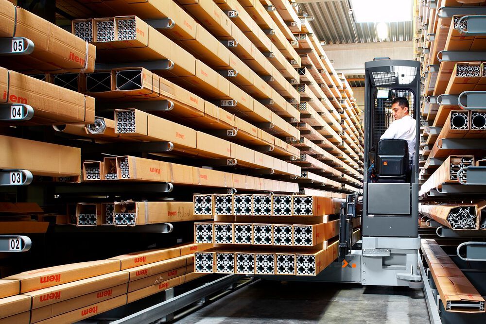 Das sind die richtigen Stapler für`s Schmalganglager