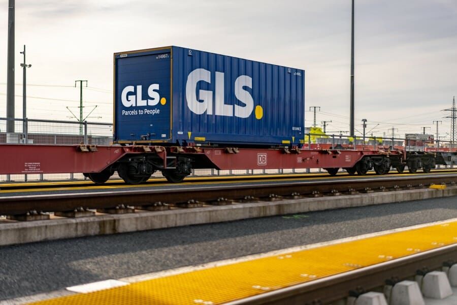 Paketversand auf der Schiene: GLS Germany setzt auf nachhaltige Lösungen
