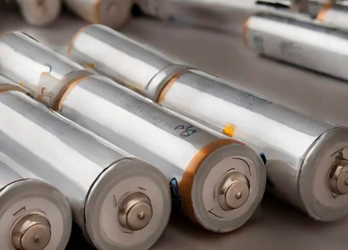 Vorbeugung von Kurzschlüssen in Lithium-Metall-Batterien: Neue ...