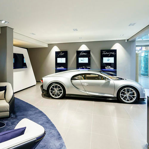 Bugatti eröffnet Showroom in Hamburg