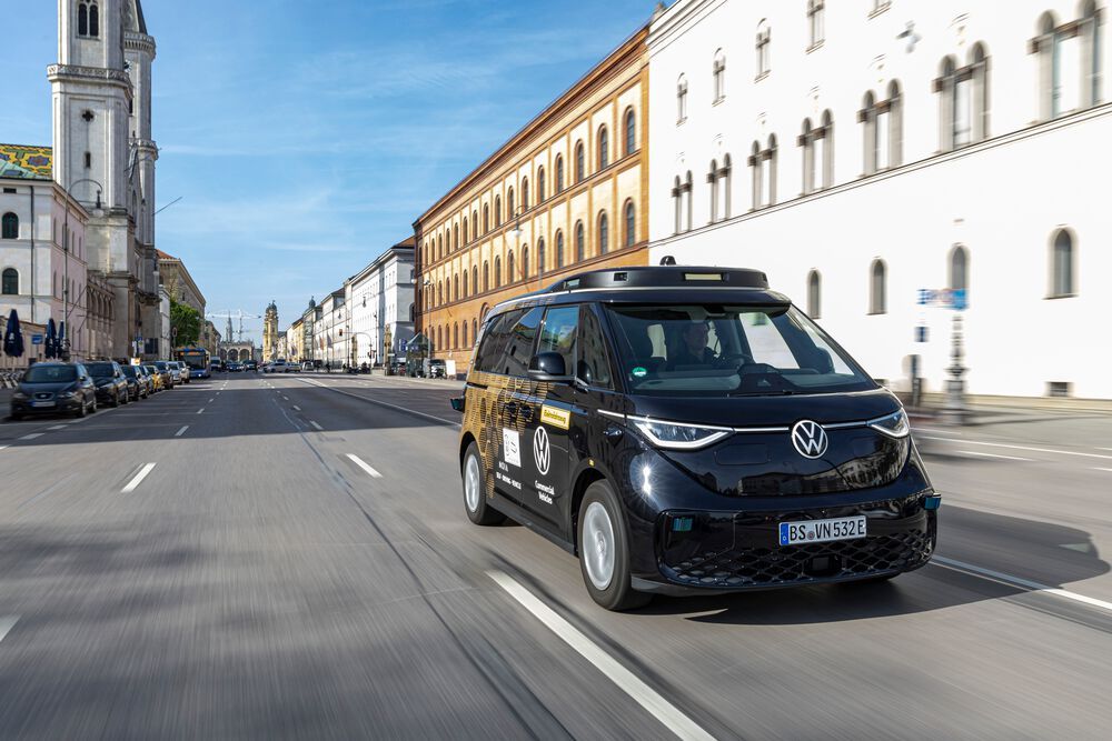 Moia ID Buzz AD: Fährt wie ein menschlicher Fahrer || Bild 1 / 4