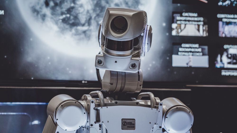 Zusammenarbeit von Mensch und Roboter in intelligenten Fertigungslösungen