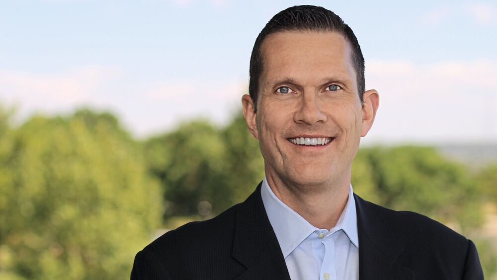 Sean J. Kerins wird neuer President und CEO von Arrow